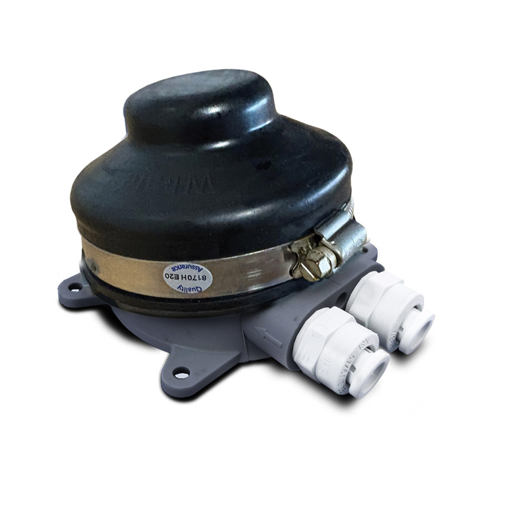 Whale footpump quick connect for pumping fresh water to the tap